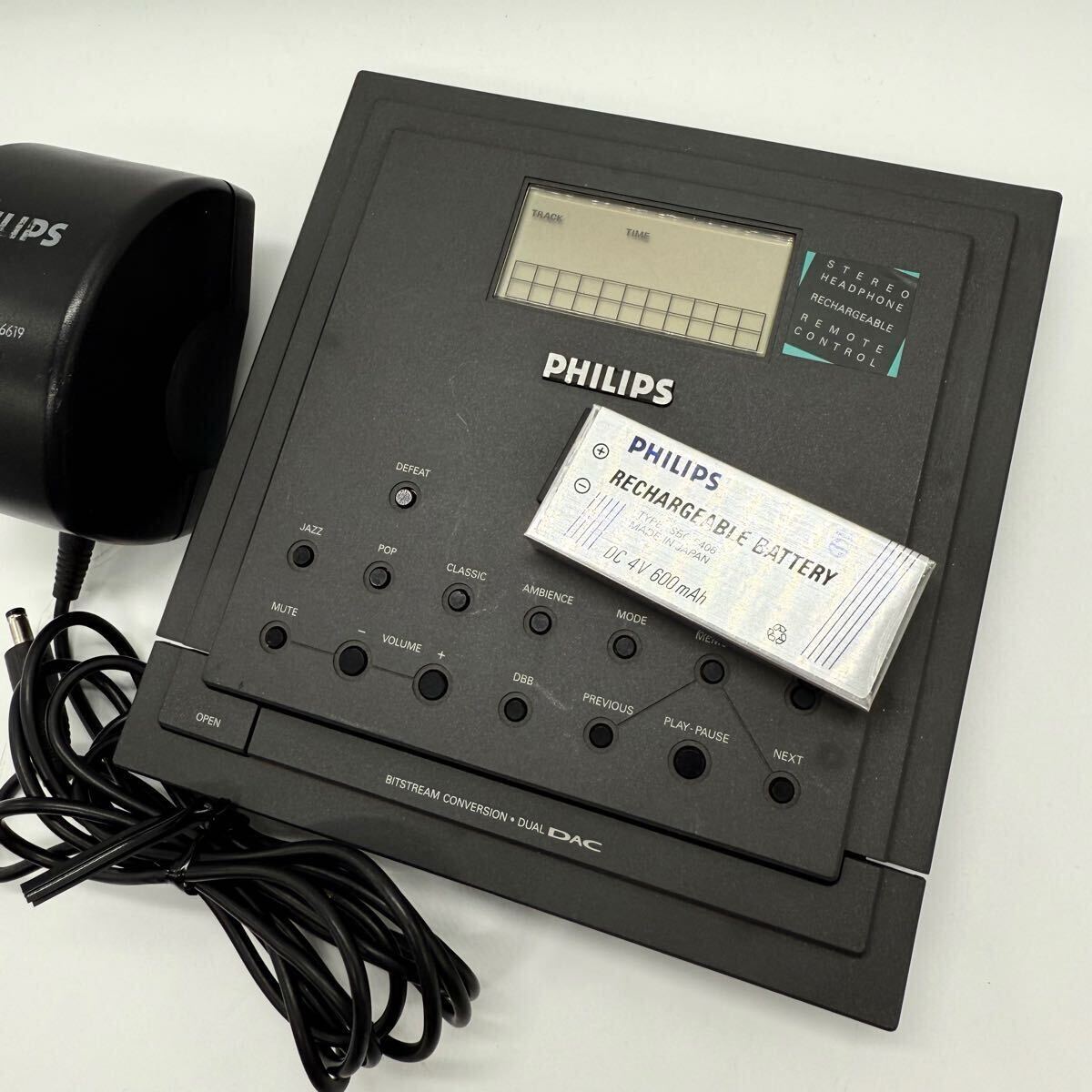 PHILIPS フィリップス TYPE AZ6829/06 ポータルCDプレーヤー (portable cd player オーストリア製 ...