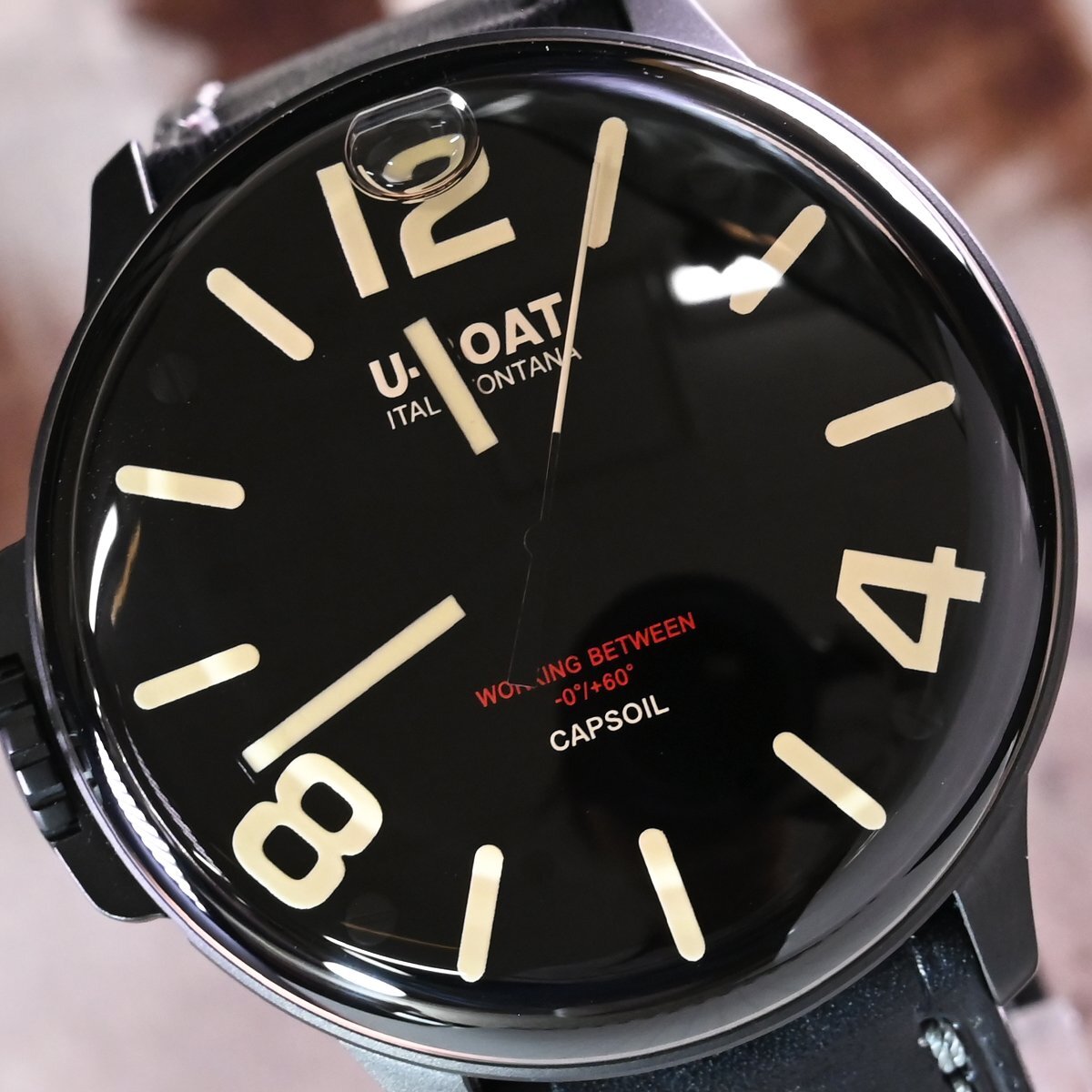 本物 新品同 U-BOAT 極希少 特殊オイリキッド封入ケース CAPSOIL DLC メンズウォッチ 男性用腕時計 保存箱 保証書付 ユー ...