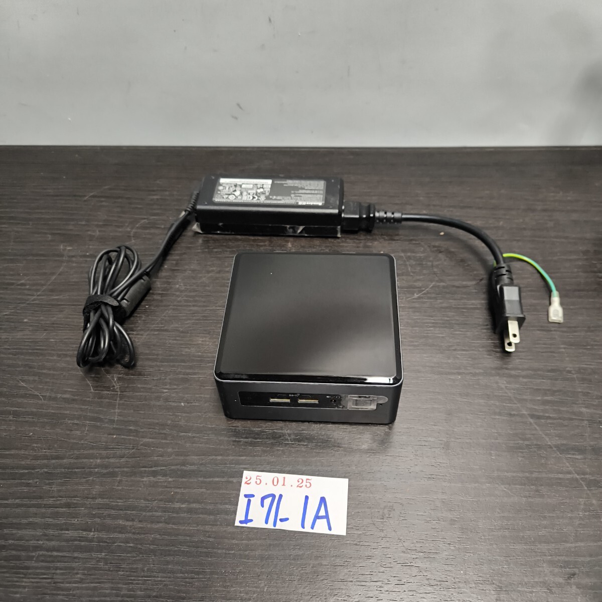 「I71_1A」Intel NUC BOXNUC8i7BEH（NUC8BEH） MINI PC デスクトップ第8世代Core i7-8559U ...