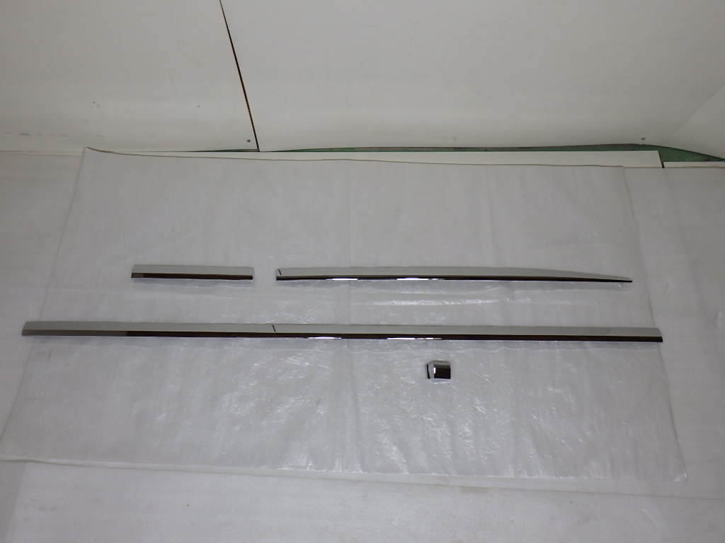 PTM-5074 グランエース GDH303W 右 サイド メッキ モール ガーニッシュ 4点セット 75731-26050 75612-26020 75741-26030 75651 ...