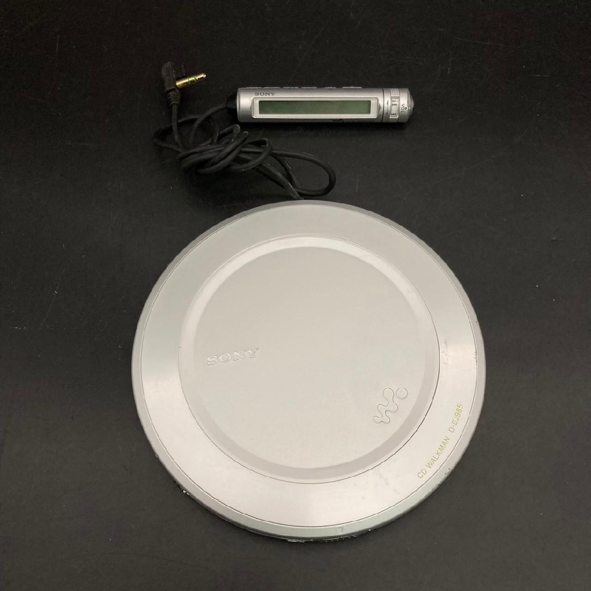 SW0130-70-4 SONY CD ウォークマン D-EJ985 WALKMAN ソニー オーディオ機器 レトロ シルバー キズ有 60サイズ /【Buyee】 Buyee ...