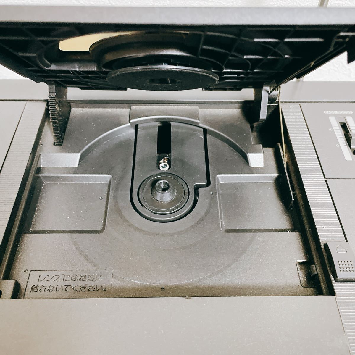 【ジャンク】(通電確認)SHARP/シャープ CDラジカセ QT-73CD 3D TWIN BASS HORN ★A021425001★ /【Buyee】