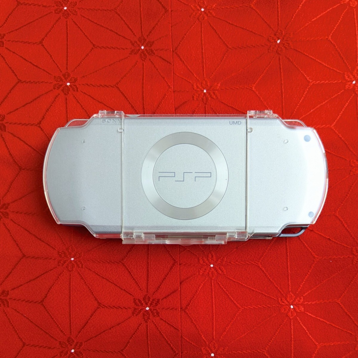 【動作確認済☆】PSP プレイステーション ポータブル PSP-2000 本体のみ PlayStation Portable シルバー ...