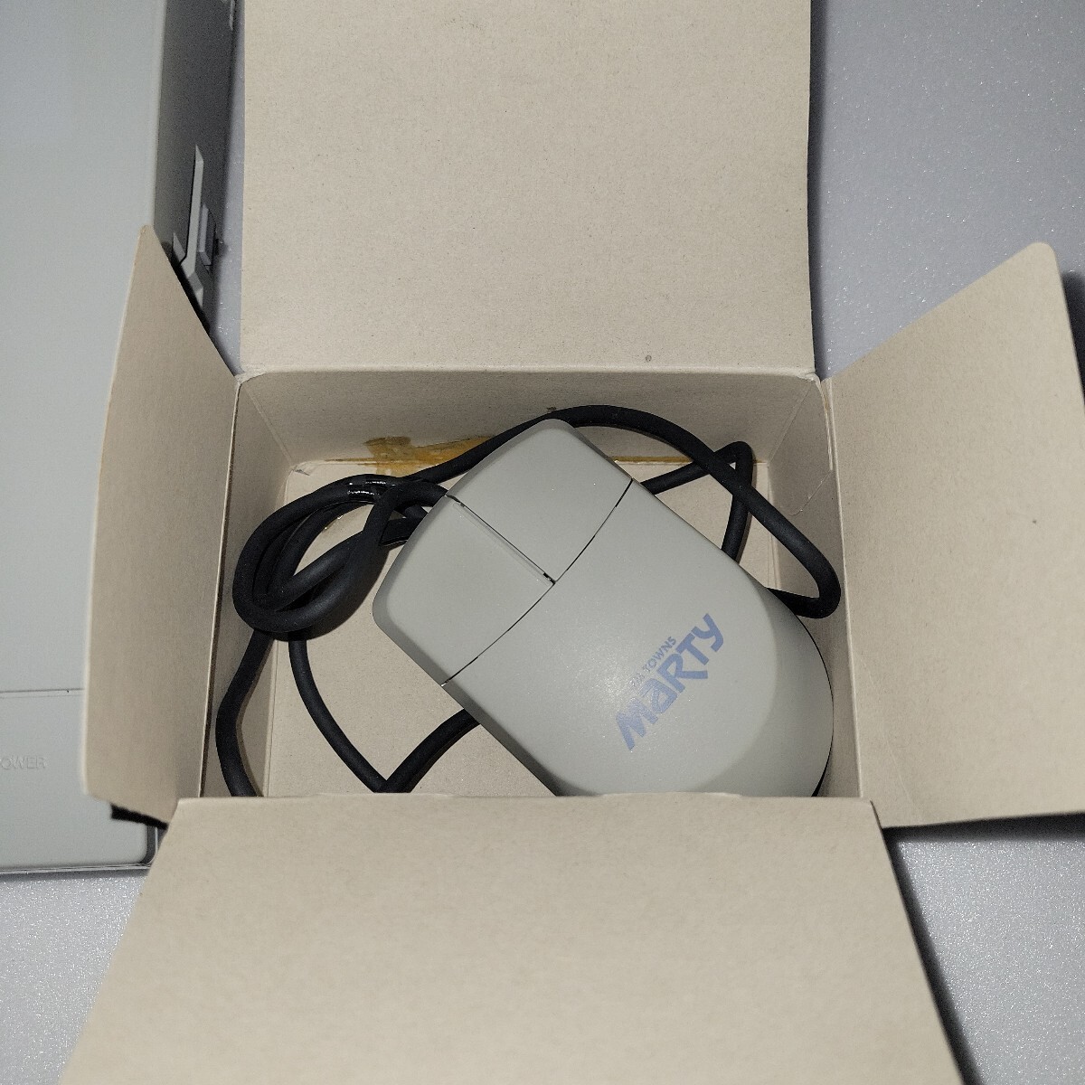 富士通FUJITSU FM TOWNS MARTY本体 コントローラー2個 マウス(FMM-MO301) ジャンク品 必ず説明文お読みください ...