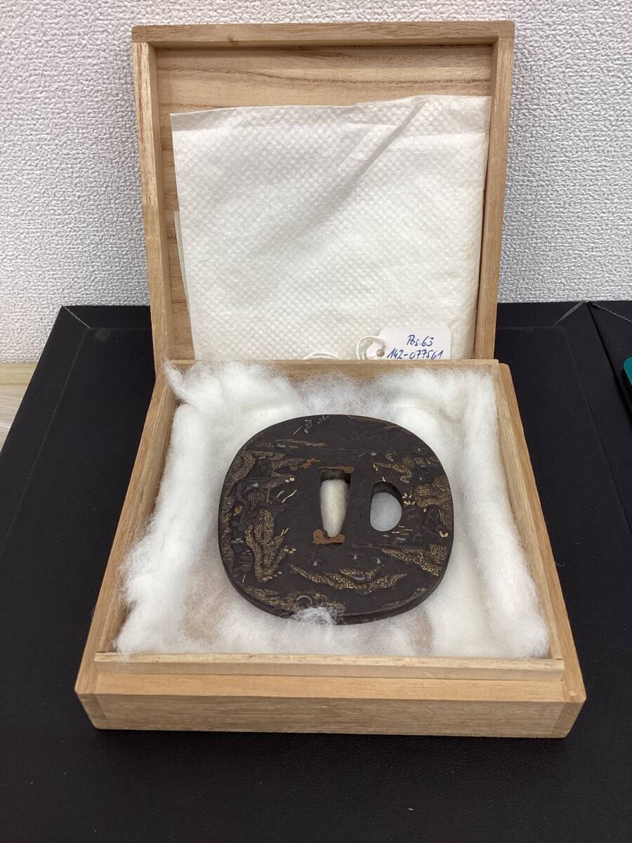 【現状品】 刀 鍔 若芝 金彩 鍔 刀装具約168g 約4cm × 約5.5cm kyZ14792K /【Buyee】 Buyee - Japanese Proxy Service | Buy ...