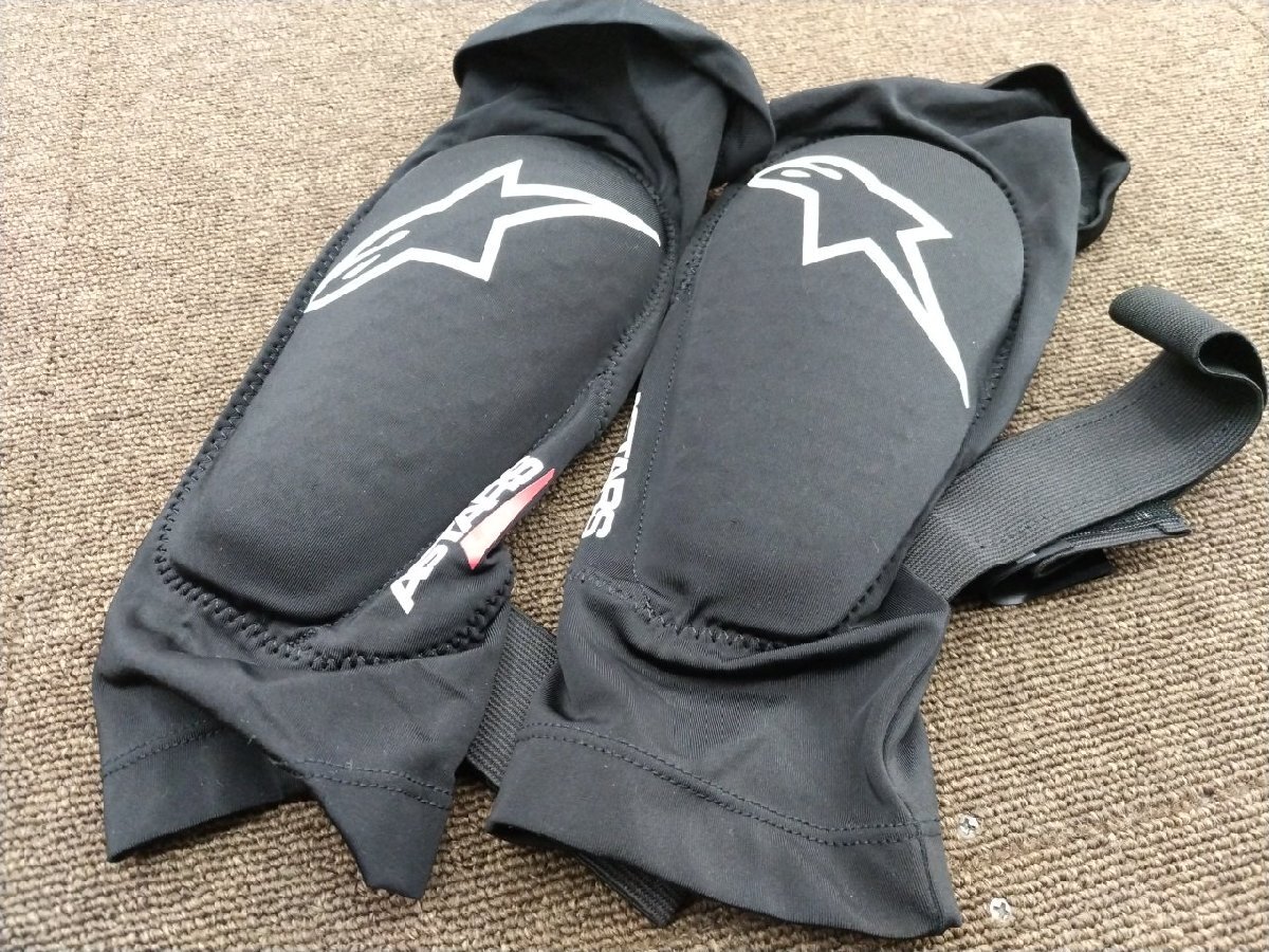 アルパインスター 膝プロテクター M★CBR1000RR.YZF-R1.GSX-R1000.CBR250RR.R1200GS.CB400SF.CRF250L.YZF-R25.MT-09 ...