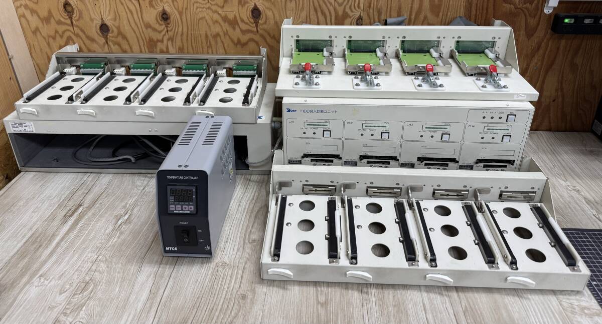 *7843-0815@4 - YEC HDD 診断機 HDD受入診断ユニット / MTCS 温度コントローラー 各種プラグインユニット付属 ...