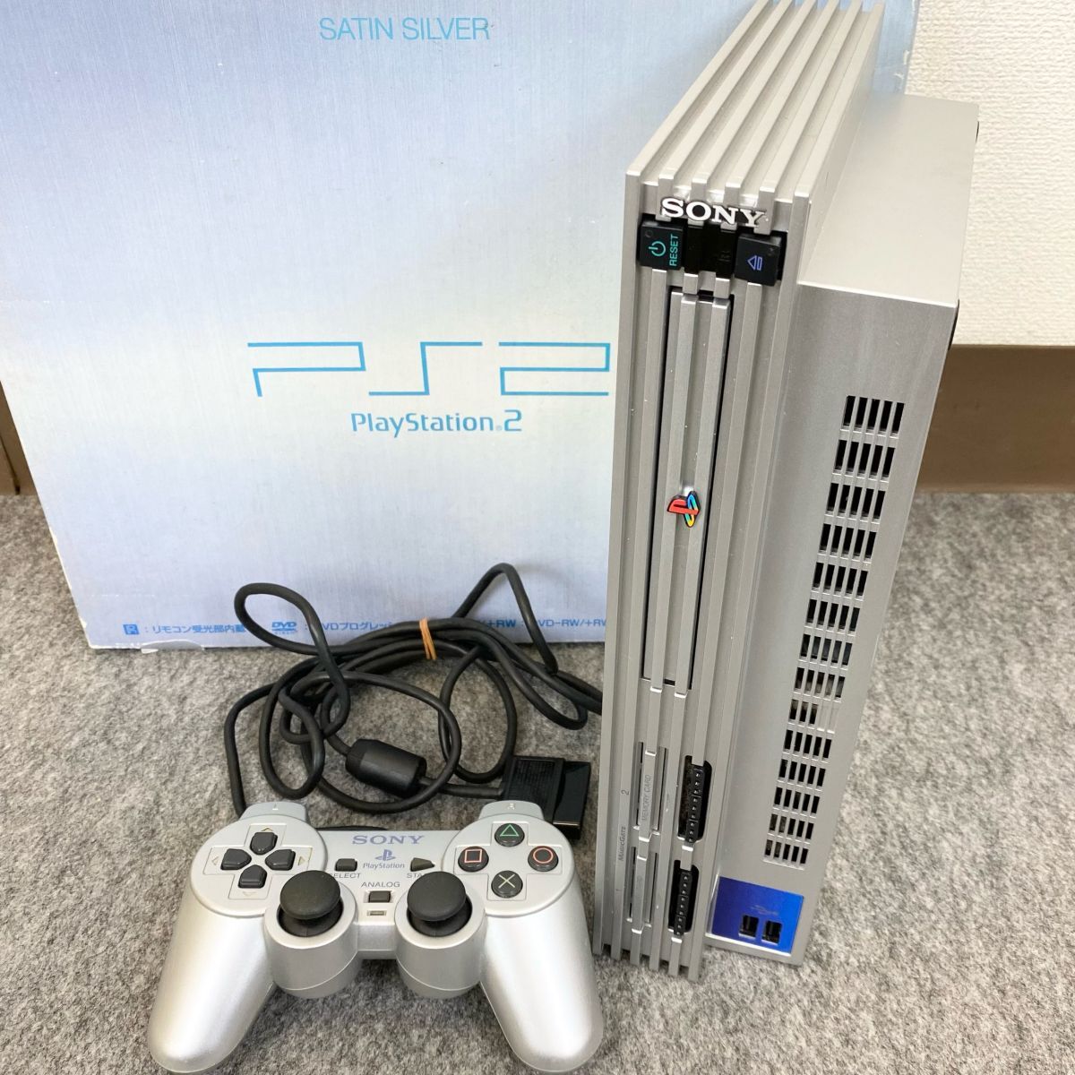 D17OB10 SONY ソニー PlayStation2 本体 SCPH-50000 TSS 箱付き PS2 プレステ2 サテンシルバー ...
