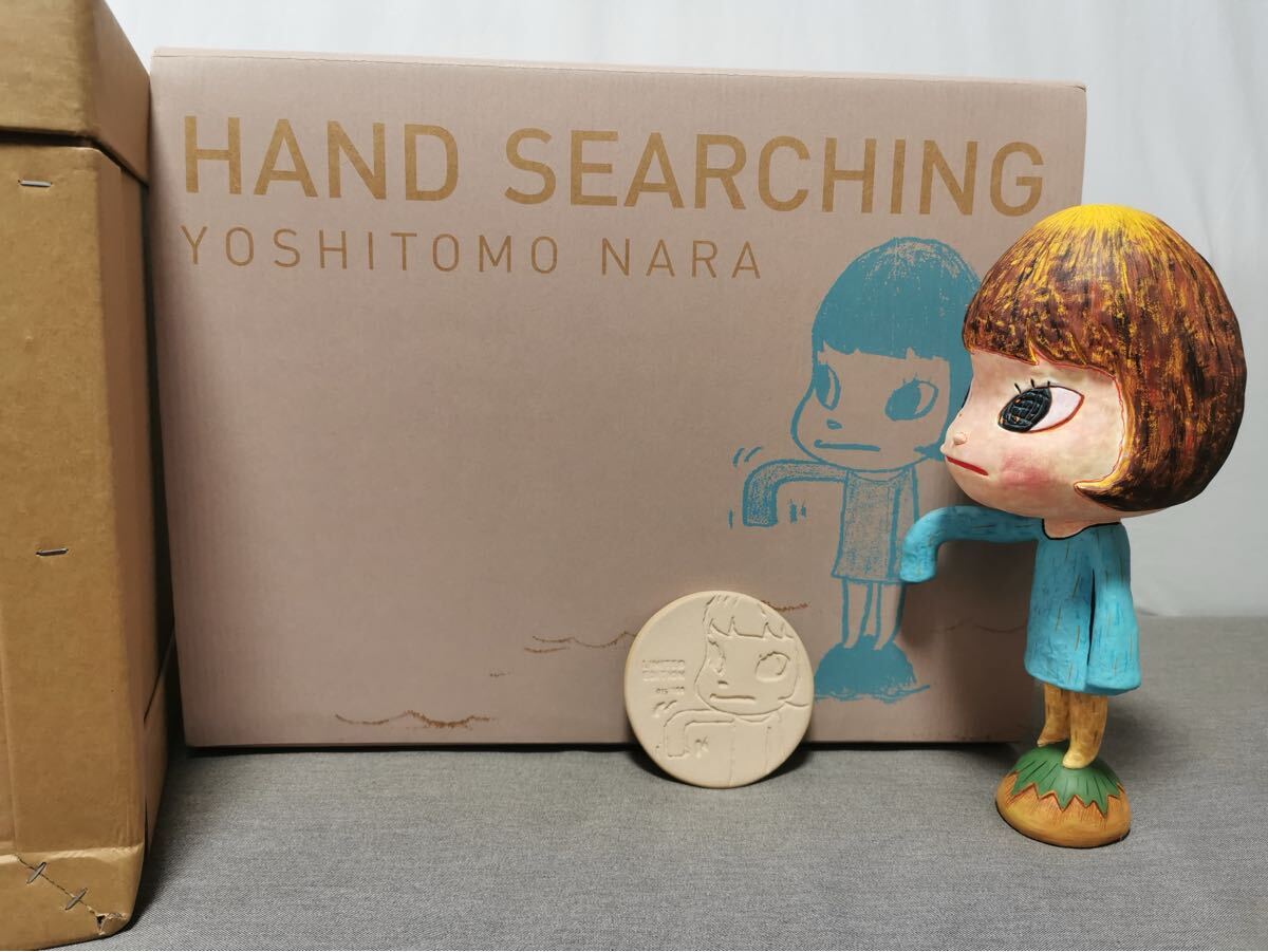 奈良美智 Yoshitomo Nara Hand Searching polystone acrylic coloured pencil ...