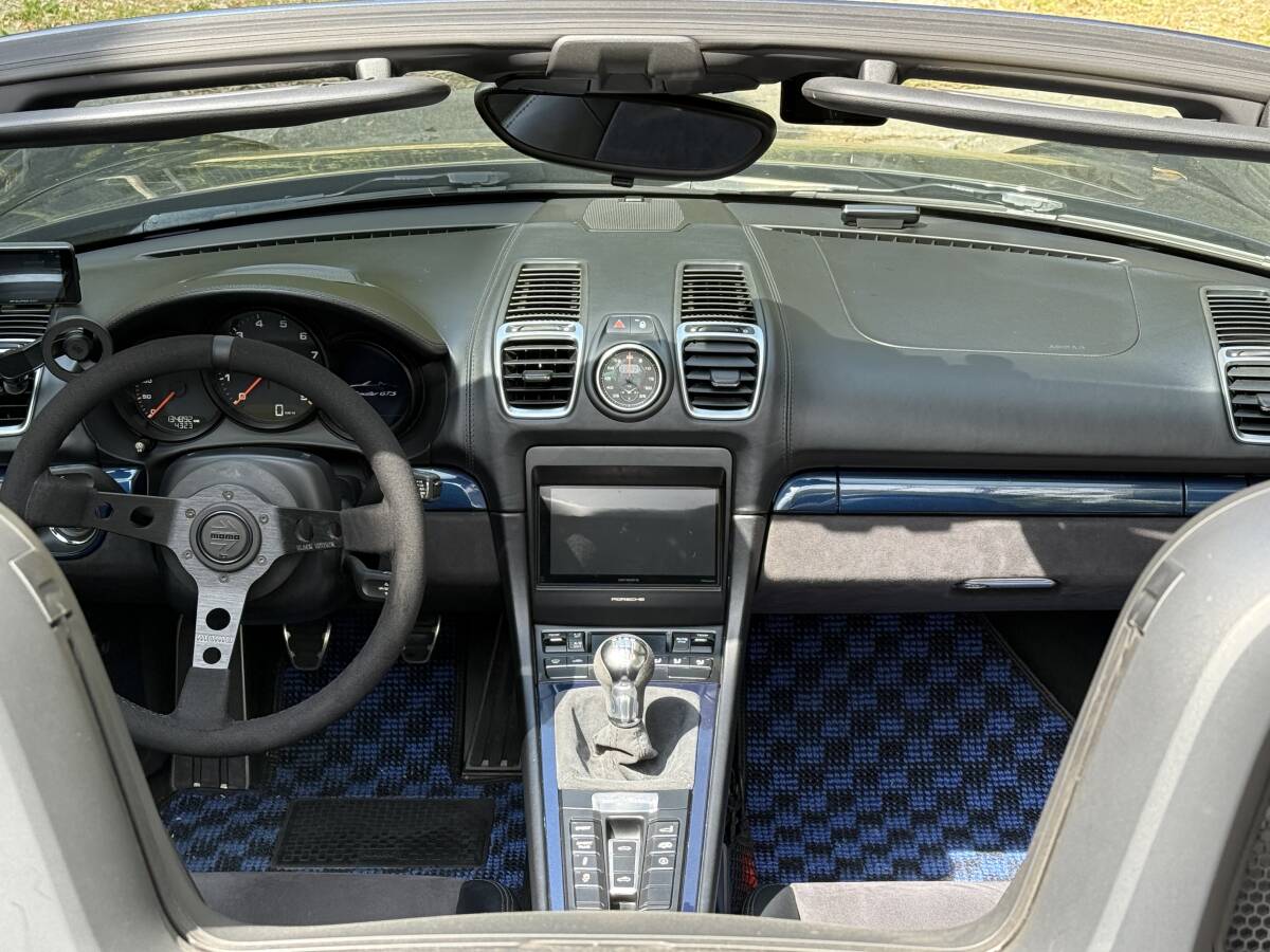 個人出品 ポルシェ 981 GTS Porsche ボクスター Boxter GTS 左ハンドル 【 希少 6MT 】 毎日乗ってる実働車でコンディション良！ /【Buyee】 Buyee ...