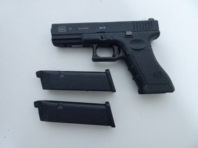 送料無料 GLOCK 17 グロック グロック17 AUSTRIA 9×19 DMD076 ガスガン 動作未確認 ジャンク品 /【Buyee ...