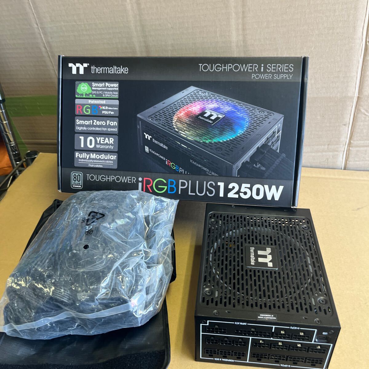 ★送料込み thermaltake(サーマルテイク）製THOUGHPOWER iRGB PLUS 1250W POWER SUPPLY 80PLUS TITANIUM TPG ...