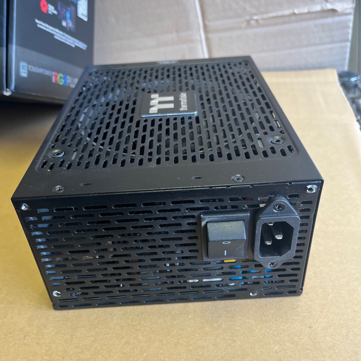 ★送料込み thermaltake(サーマルテイク）製THOUGHPOWER iRGB PLUS 1250W POWER SUPPLY 80PLUS TITANIUM TPG ...