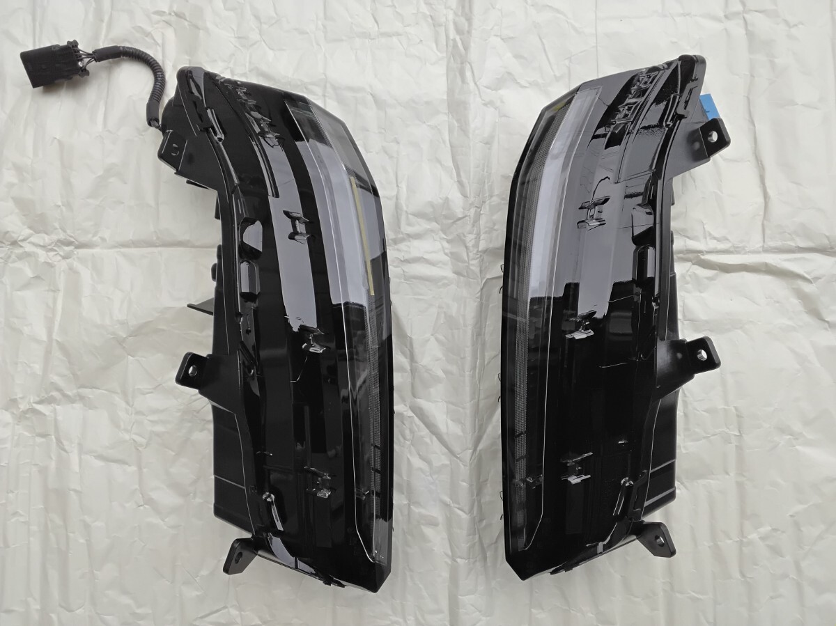 ★中古美品☆ PUUGEOT・プジョー純正 308（P51・P52）LEDフォグランプ/デイライト/イルミランプ 右:9835230880 ...