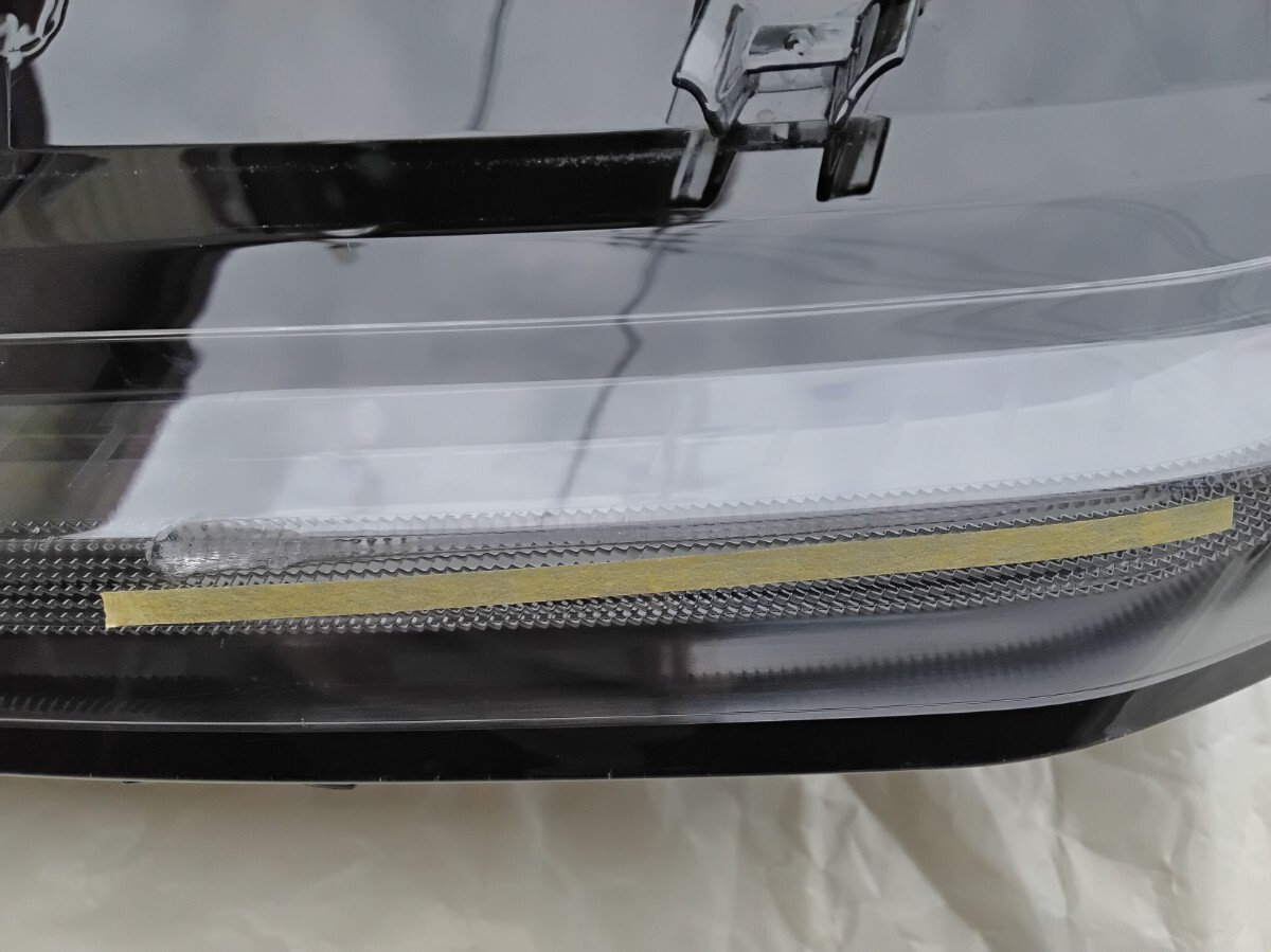 ★中古美品☆ PUUGEOT・プジョー純正 308（P51・P52）LEDフォグランプ/デイライト/イルミランプ 右:9835230880 ...