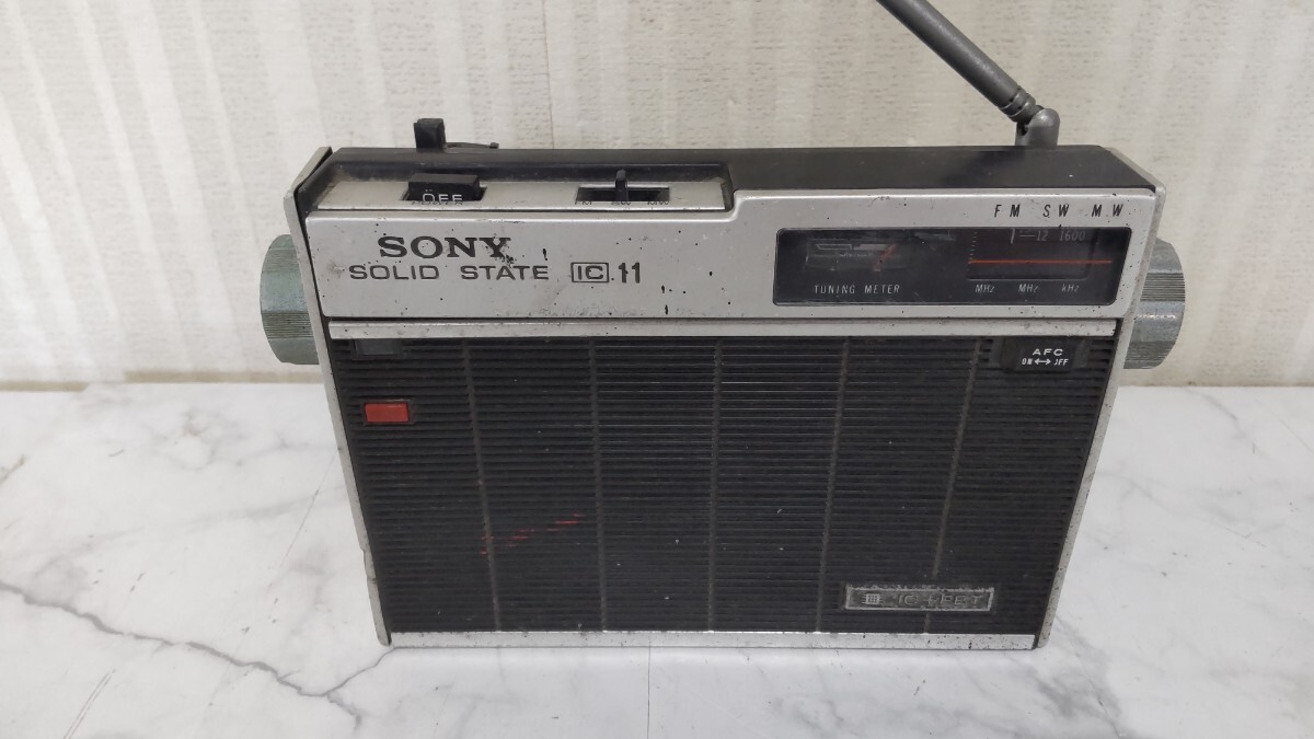 S2533 SONY ICF-110/3バンドラジオ/携帯ラジオ/ソニー/ 通電 詳細本文参照 現状品 JUNK /【Buyee】 Buyee ...