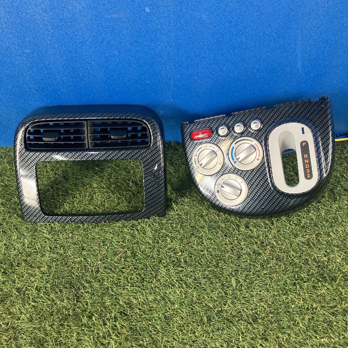 [25P02493B3] 三菱 eKワゴン(DBA-H82W) 純正 カーボン調 オーディオパネル シフトパネル/エアコンスイッチ 【グレードG】 /【Buyee】 Buyee ...