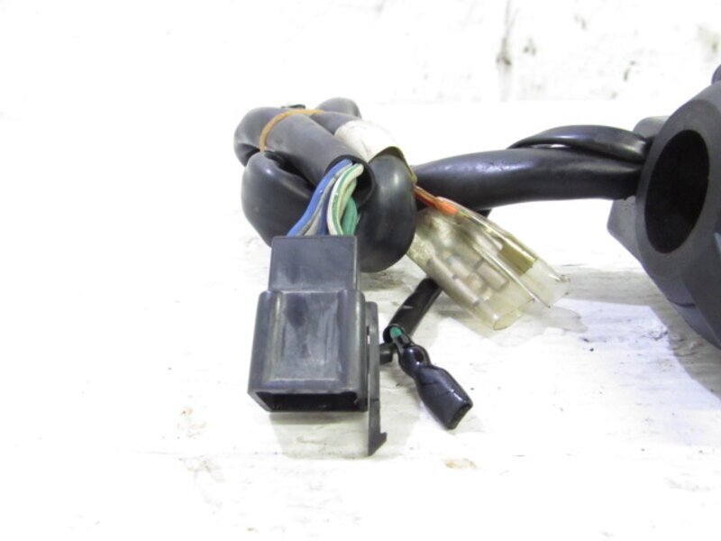 CBX750F RC17 希少!! 純正 左 ハンドルスイッチBOX 実動車外し 検※ CBR400F NC17 CB750F RC04 RC01E インテグラ ボルドール 156K37 ...