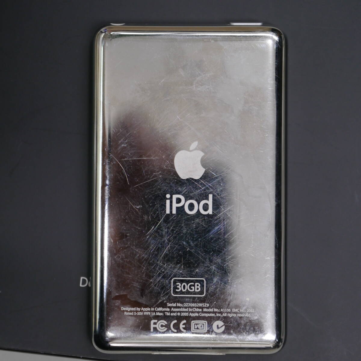 iPod classic 30GB MA002J/A IPOD WHITE MODEL A1136 箱付 ジャンク （バッテリー劣化 ...