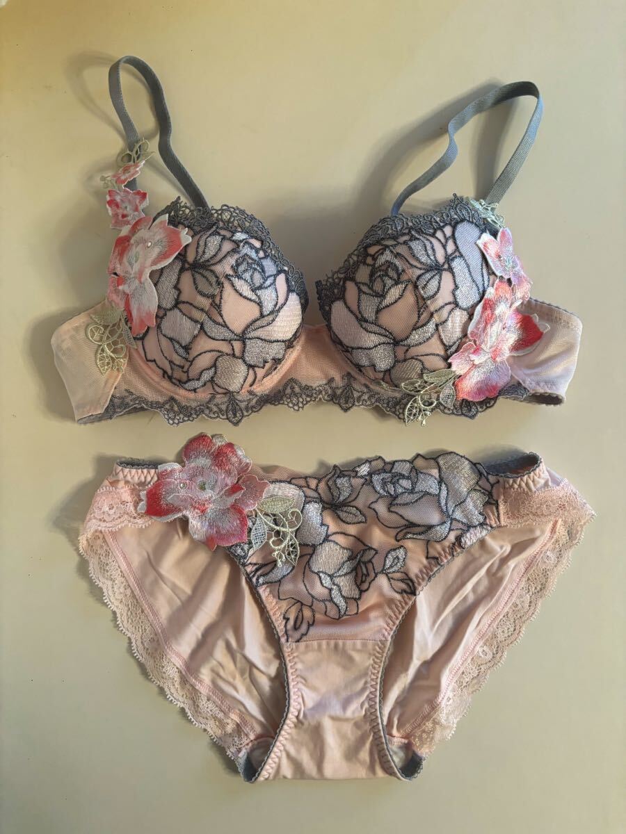 Wacoal/ワコール/Salute/サルート/C75/M/56G/56グループ /【Buyee】