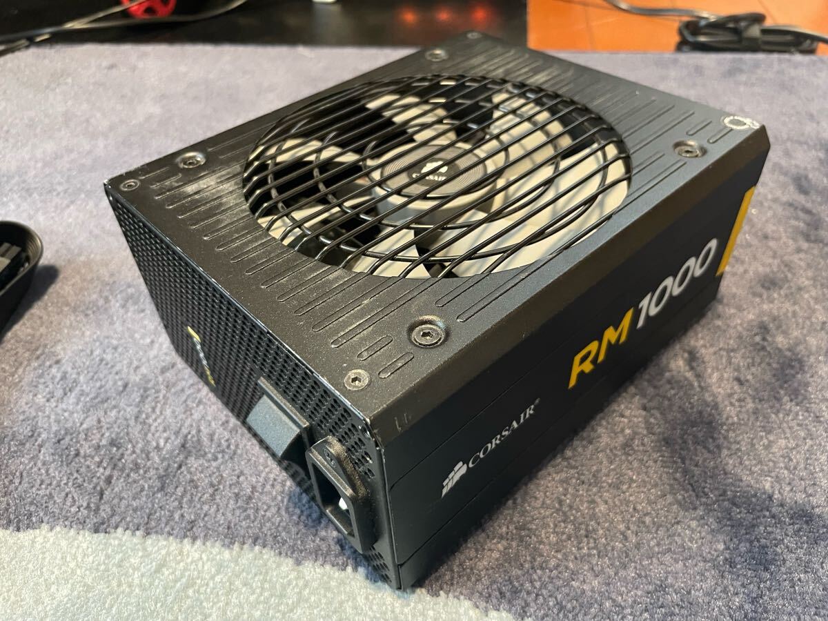 CORSAIR RM1000 ATX電源ユニット 1000W 80PLUS GOLD 各種ケーブル付き 10年落ちのためジャンク扱い ...