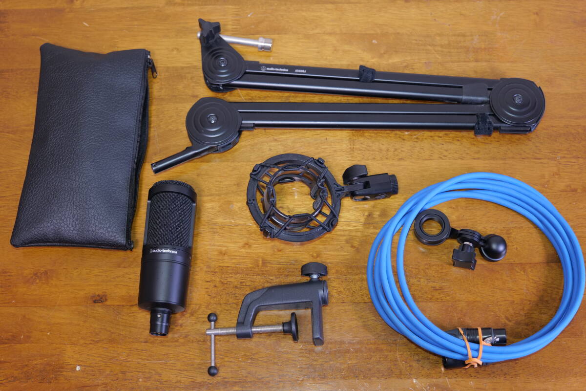 audio-technica AT2020 + XLR-XLR ケーブル ＋ マイクスタンドのセット （コンデンサーマイク）中古 ...