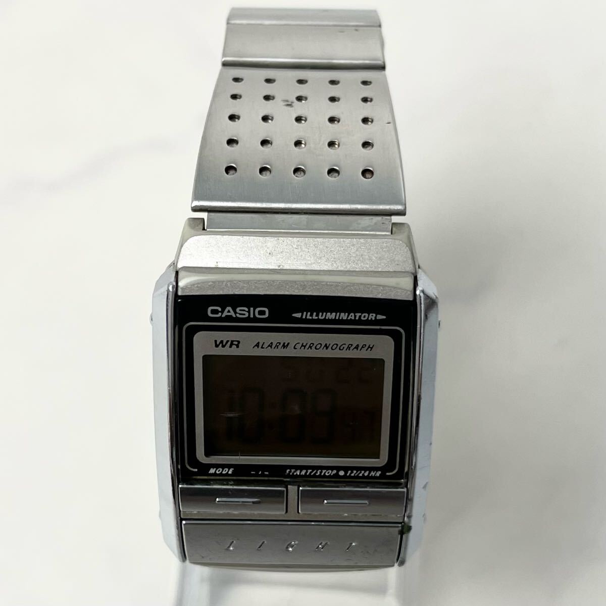 【希少な逸品】 実働 CASIO A200 WR カシオ スクエア デジタル クォーツ イルミネーター フューチャリスト 腕時計 ウォッチ ...