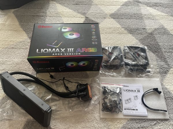 【美品】★ENERMAX エナーマックス ELC-LMT240-ARGB LIQMAX III ARGB アドレッサブルRGB対応 TDP330W 240mmラジエーター 水冷CPUクーラー★ ...