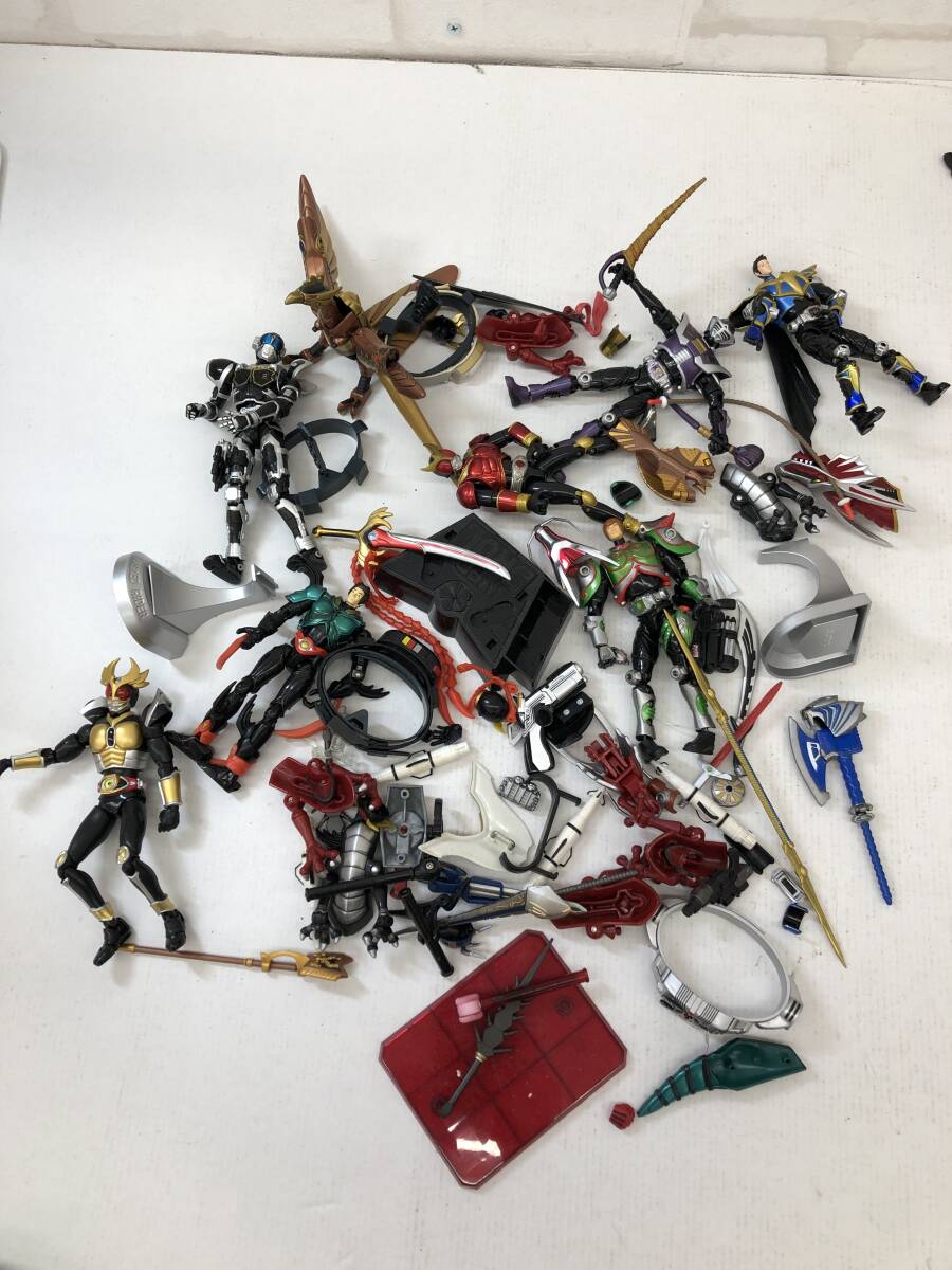 T250611-05O/ 仮面ライダーフィギュアセット クウガ アルティメット ン・ダグバ・ゼバ アギト 龍騎等 S.H.フィギュアーツ 超合金装着変身他 /【Buyee】 Buyee ...