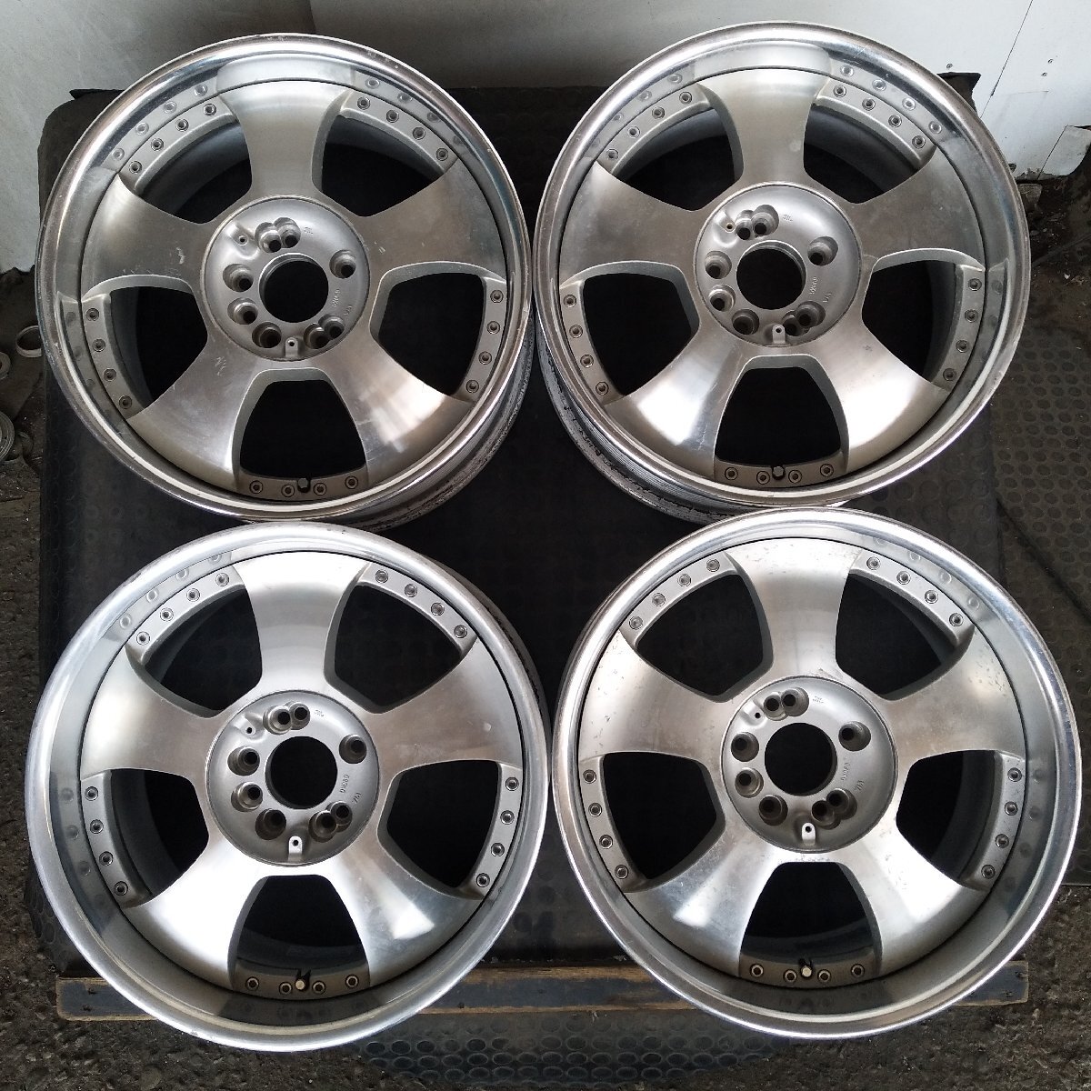 T5-211【4本価格】【18x8J 18x9J 4x114.3 5x114.3 ET+42 ハブ74】FABULOUS PROFOUND ...