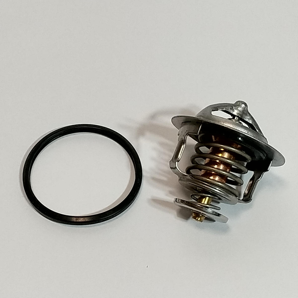 TOYOTAトヨタ純正 ランドクルーザー80 サーモスタット 90916-03089 サーモスタットガスケット 16346-66020 セット ...