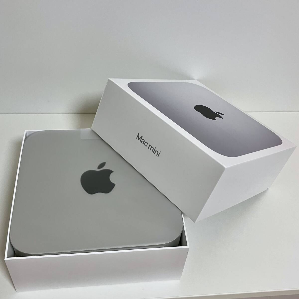 Apple Mac mini A2348 (M1, 2020) / 8コア CPU / 8コア GPU / 16GB / 512GB(SSD ...