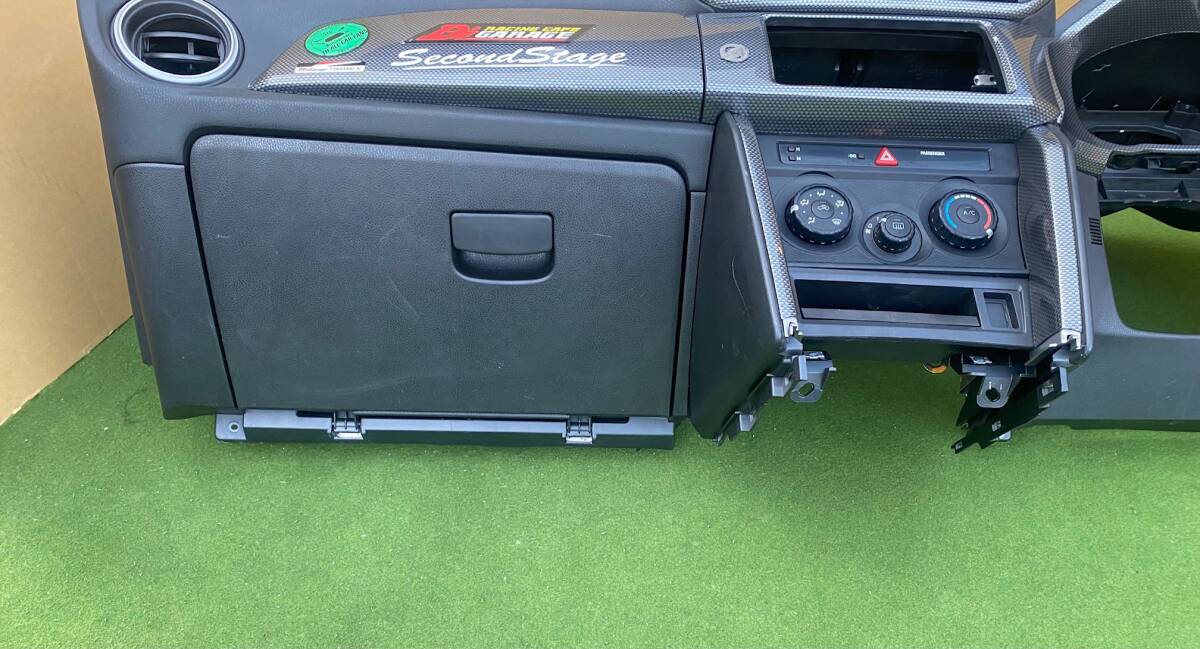 スバル 純正 後期 BRZ 86 ZC6 ZN6 6速 内装品 ダッシュボード カーボン /【Buyee】 Buyee - Japanese Proxy Service | Buy from ...