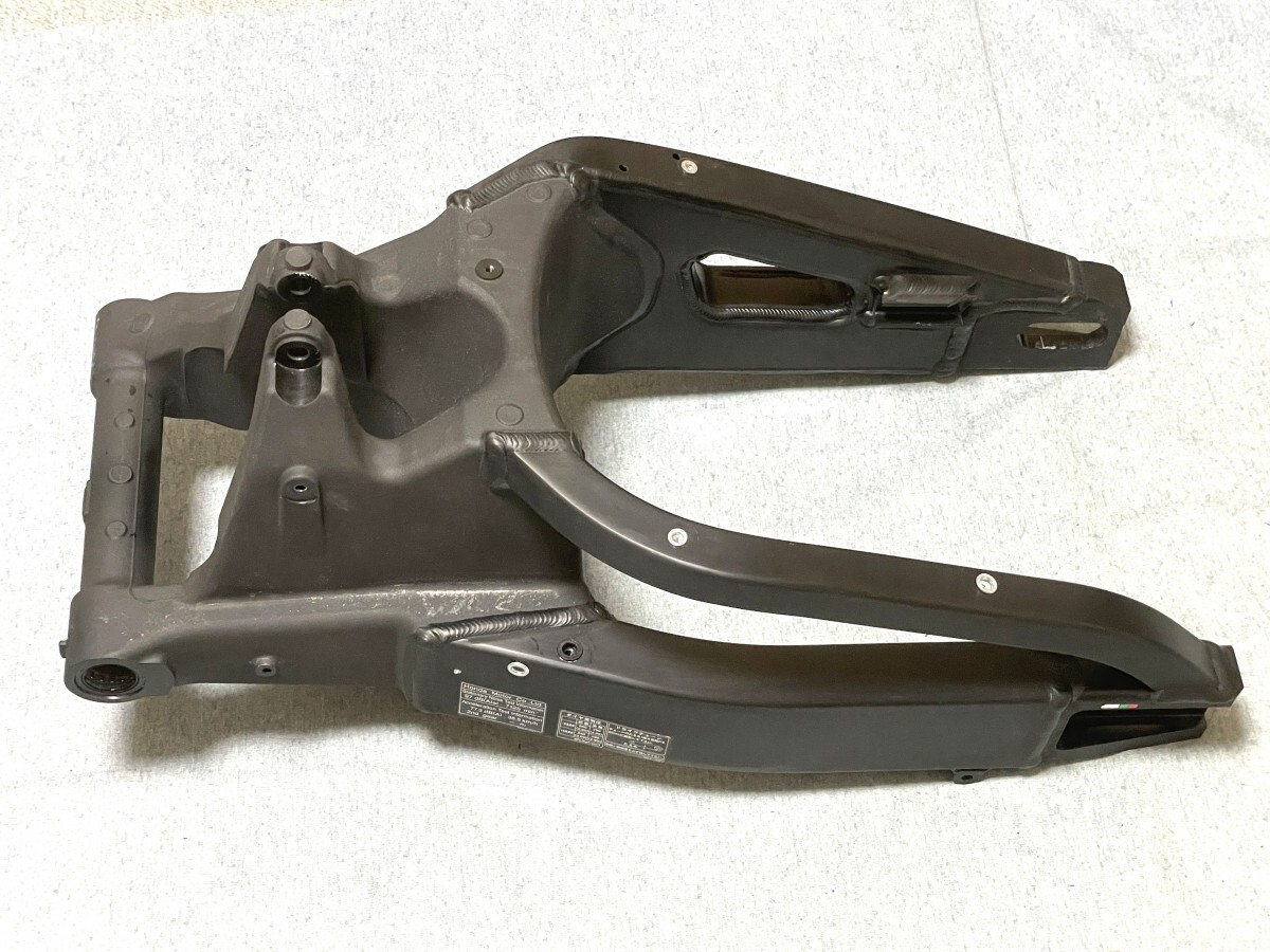 HONDA（ホンダ） 純正 52200-MKZ-J00 スイングアーム サブアッシ 中古品 CBR600RR (PC40) '20~ ジャンク ...