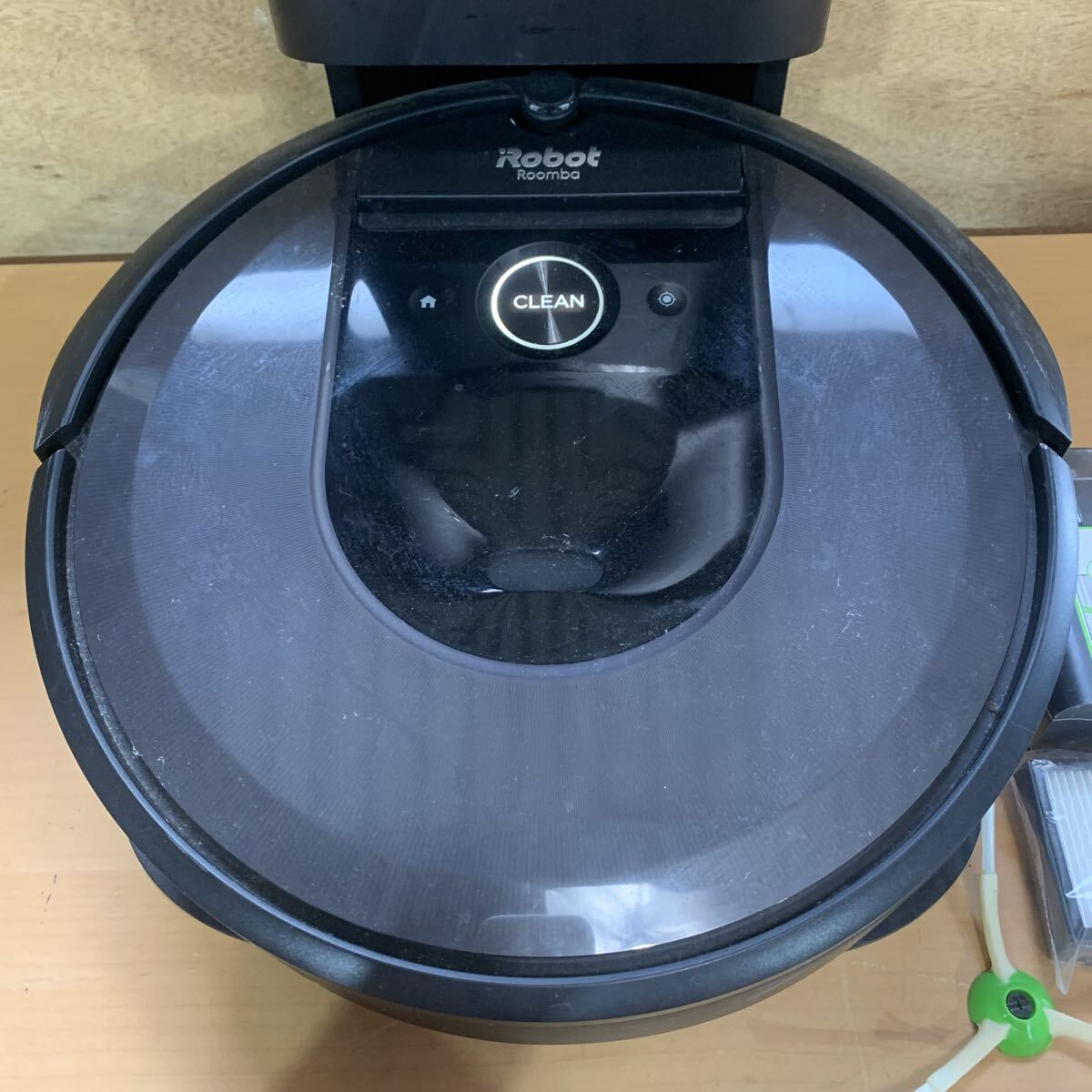 【売り切り】iRobot(アイロボット) ロボット掃除機 Roomba i7 ルンバ i7 家電 クリーンベース RVB-Y1 /【Buyee ...