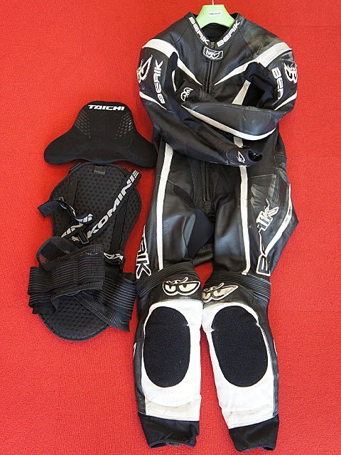 4333【BERIK ベリック 2.0 Race-Dep 52 レーシングスーツ 革つなぎ プロテクター 付き】 /【Buyee】 Buyee - Japanese Proxy Service ...