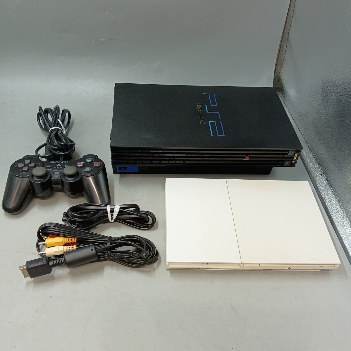 C PS2 プレイステーション2 本体2個セット SCPH-30000 SCPH-90000 ブラック ホワイト ソフトファイナルファンタジー ...