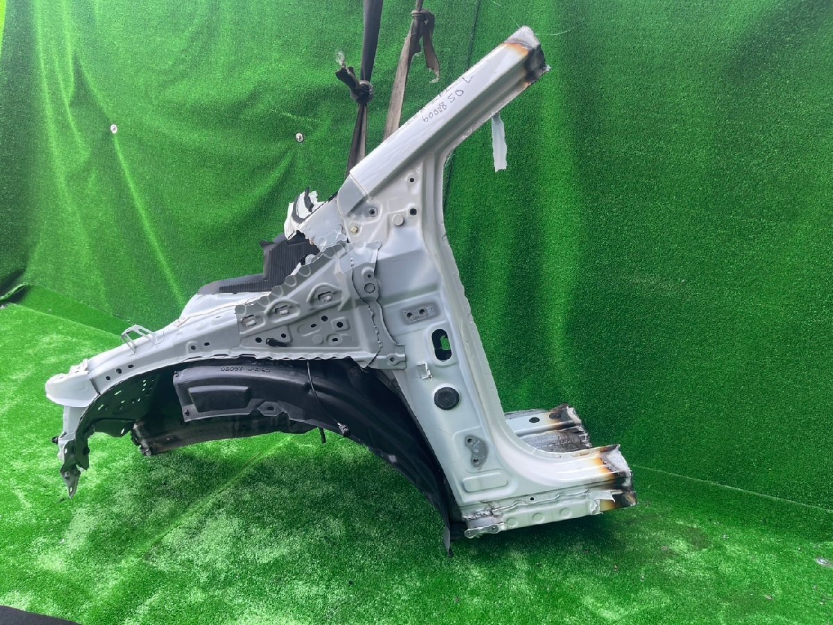 R1年 ZRE212 カローラ Aピラー部分 カット部品 左側 助手席側 カラー:070 中古品 即決 6000850 250811 TK 北 ...