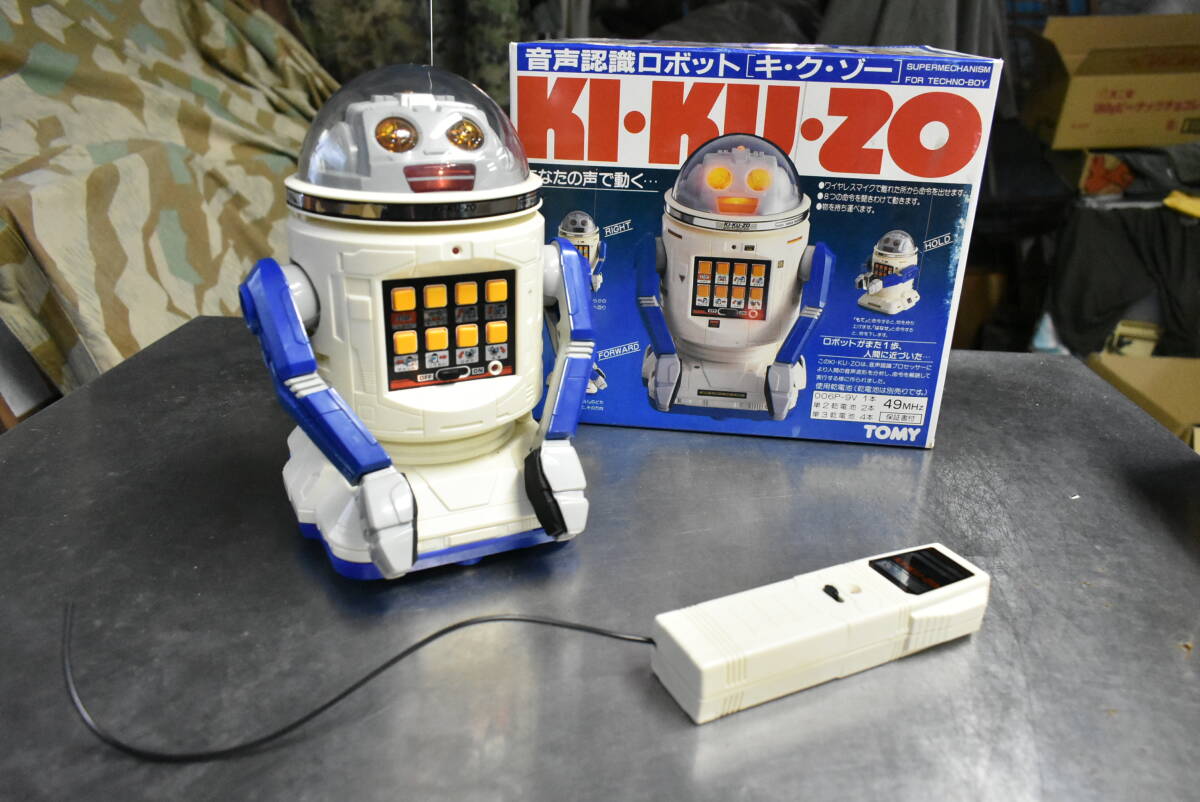 Qs467 Vintage 80s Tomy Voice recognition robot Ki Ku Zo with Remote Box ...