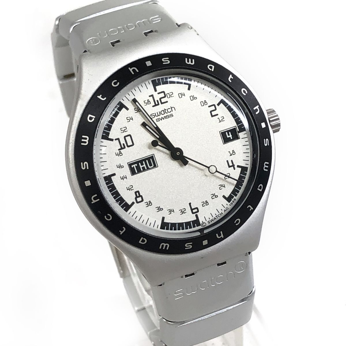 美品 Swatch スウォッチ IRONY アイロニー HIJACKER 腕時計 YGS7003A クオーツ アナログ ラウンド シルバー ...