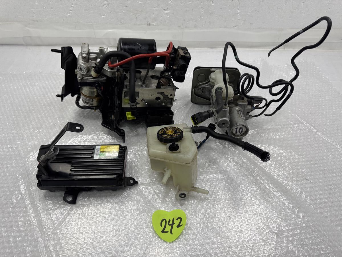 トヨタ レクサス LS600H LS460S UFV45 UVF46 純正 ABS ブレーキアクチュエーター ABS-TRC-VSC ...