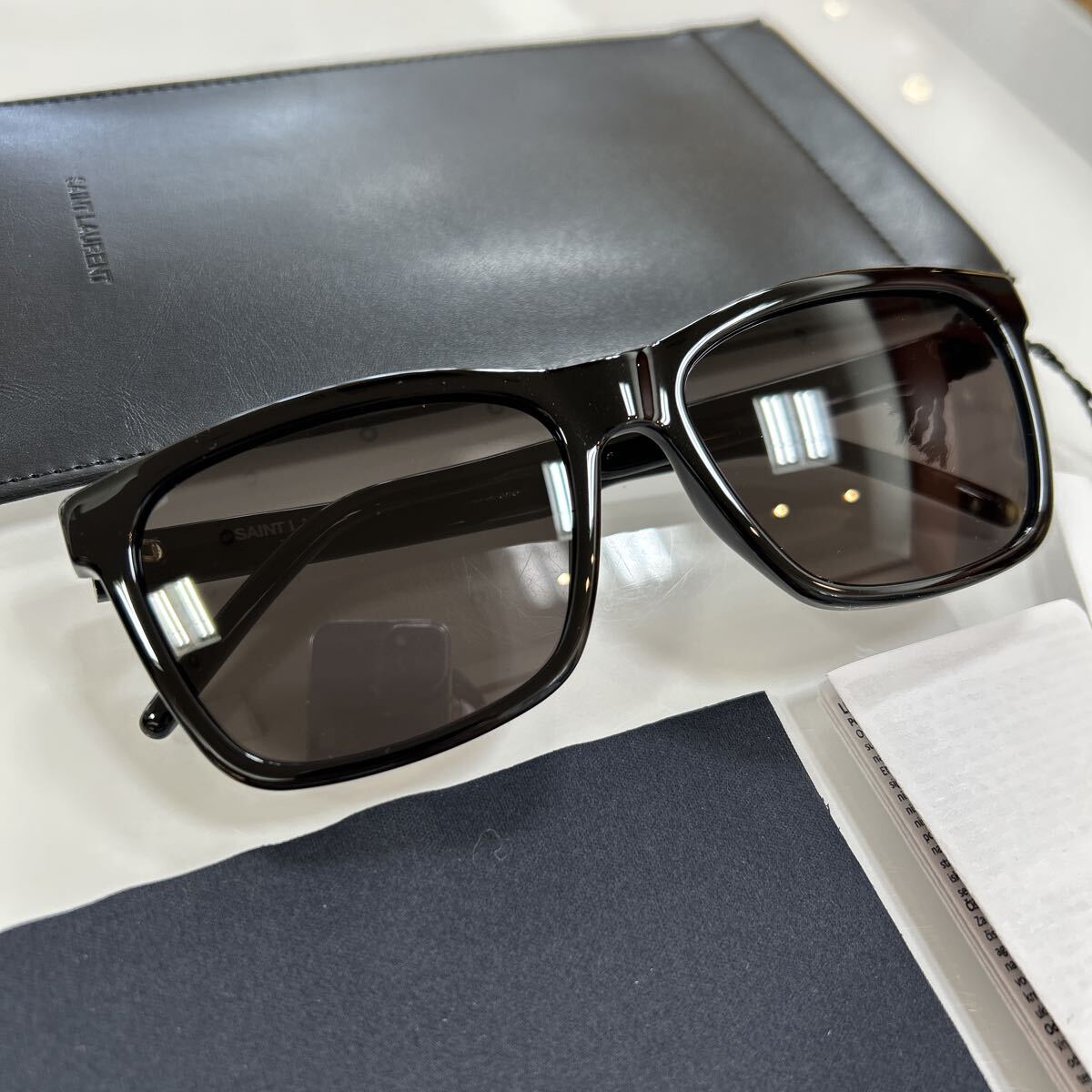 在庫入れ替え割引SALE! 定価44,000円SAINT LAURENT サンローラン SL 318 001 SL318 正規品 新品 ...