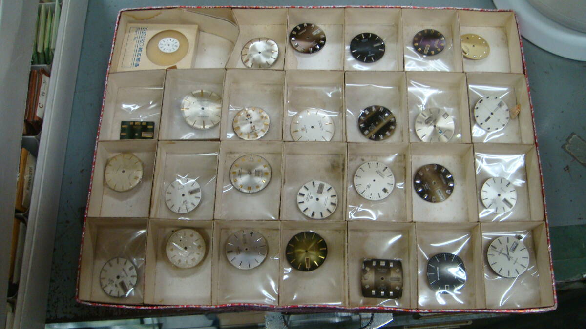 C385 アンティーク腕時計ダイヤル27枚ラドー・ゴールデンホース・LM。モリス・ファイブ・シチズン・V2・オリエント・リコーなど /【Buyee】 Buyee - Japanese ...
