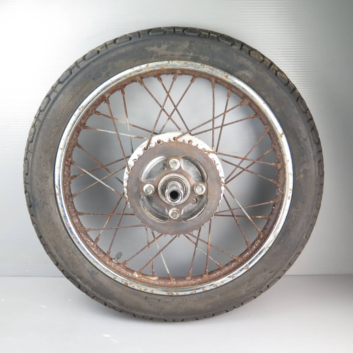 ☆CD125T [CD125T] 6V 純正リアホイール リアスプロケット付属 中古ホンダ HONDA CM125 ベンリィ CB125T ...