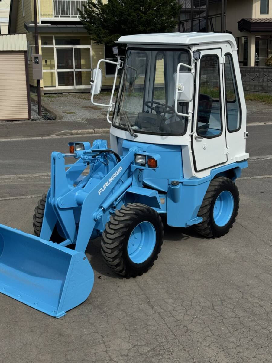 ホイールローダー古河FL301 ヒーター、ワイパー、新チエーン4本、水平、LED作業灯、街使用にも馴染むカラー北海道内陸送費無料 ...