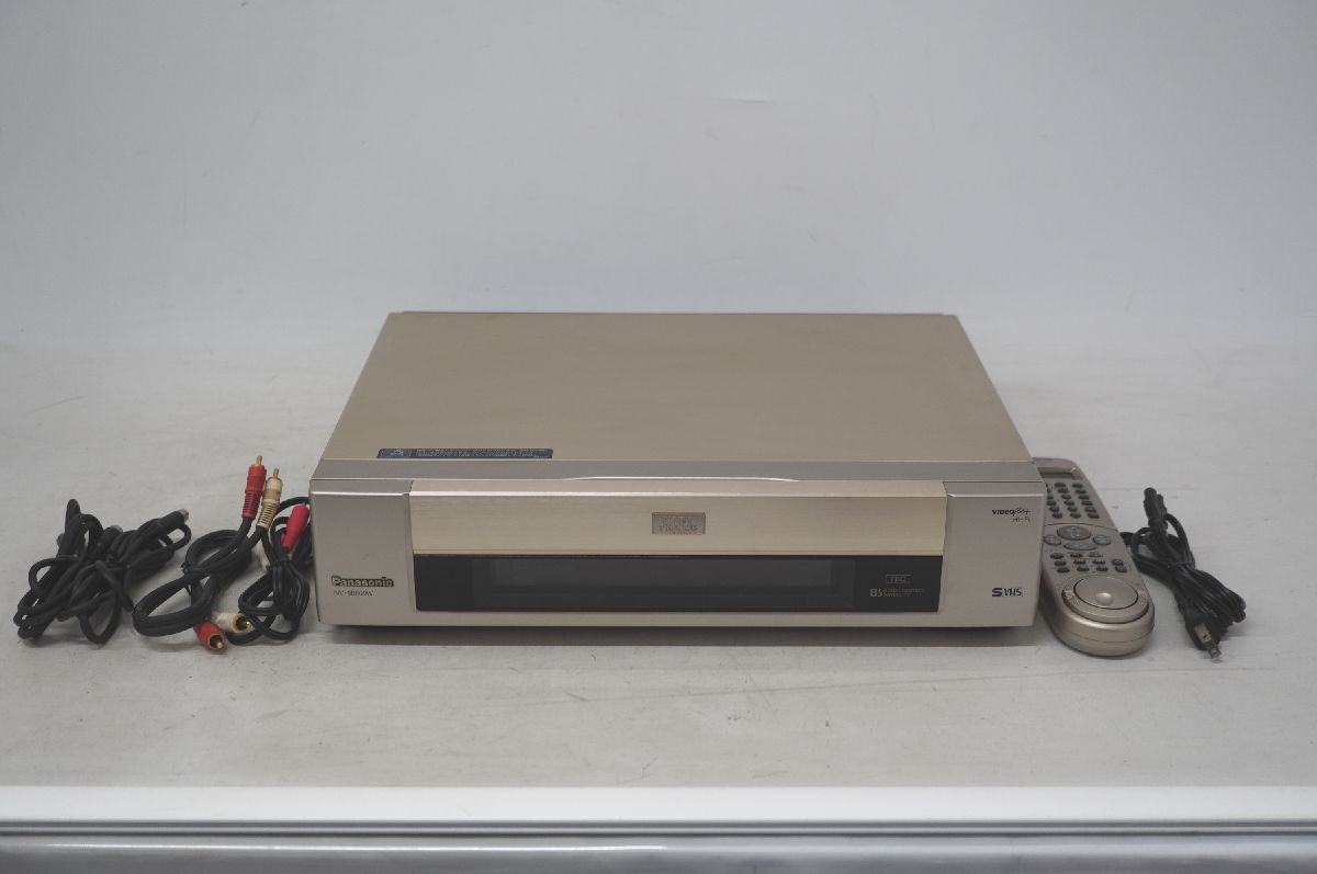 [10-123] Panasonic パナソニック NV-SB800W ビデオデッキ S-VHS 1997年製 リモコン付き コード有 ...