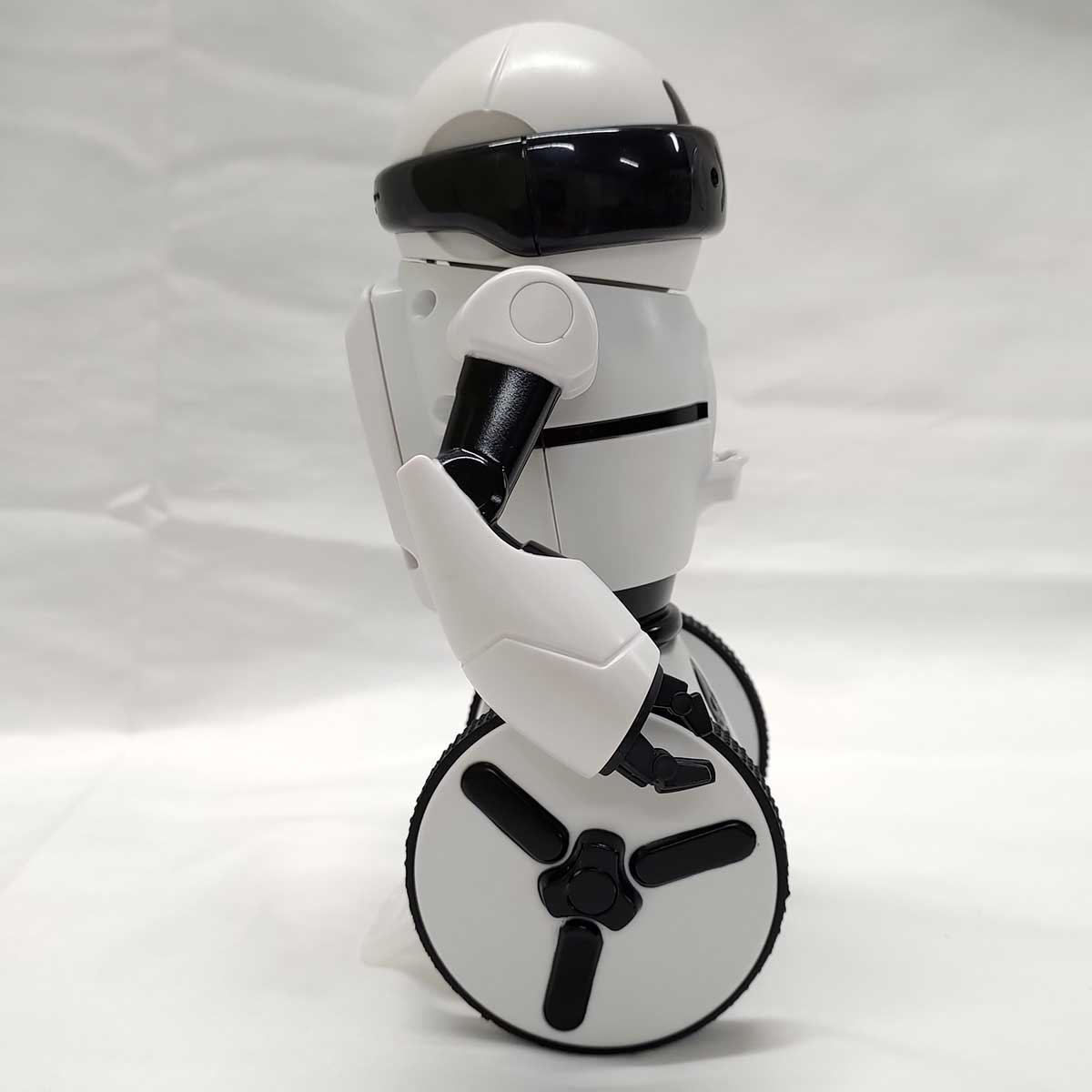 【中古】タカラトミー オムニボット ハロー!ミップ Omnibot Hello! MiP White ver. TAKARA TOMY ...