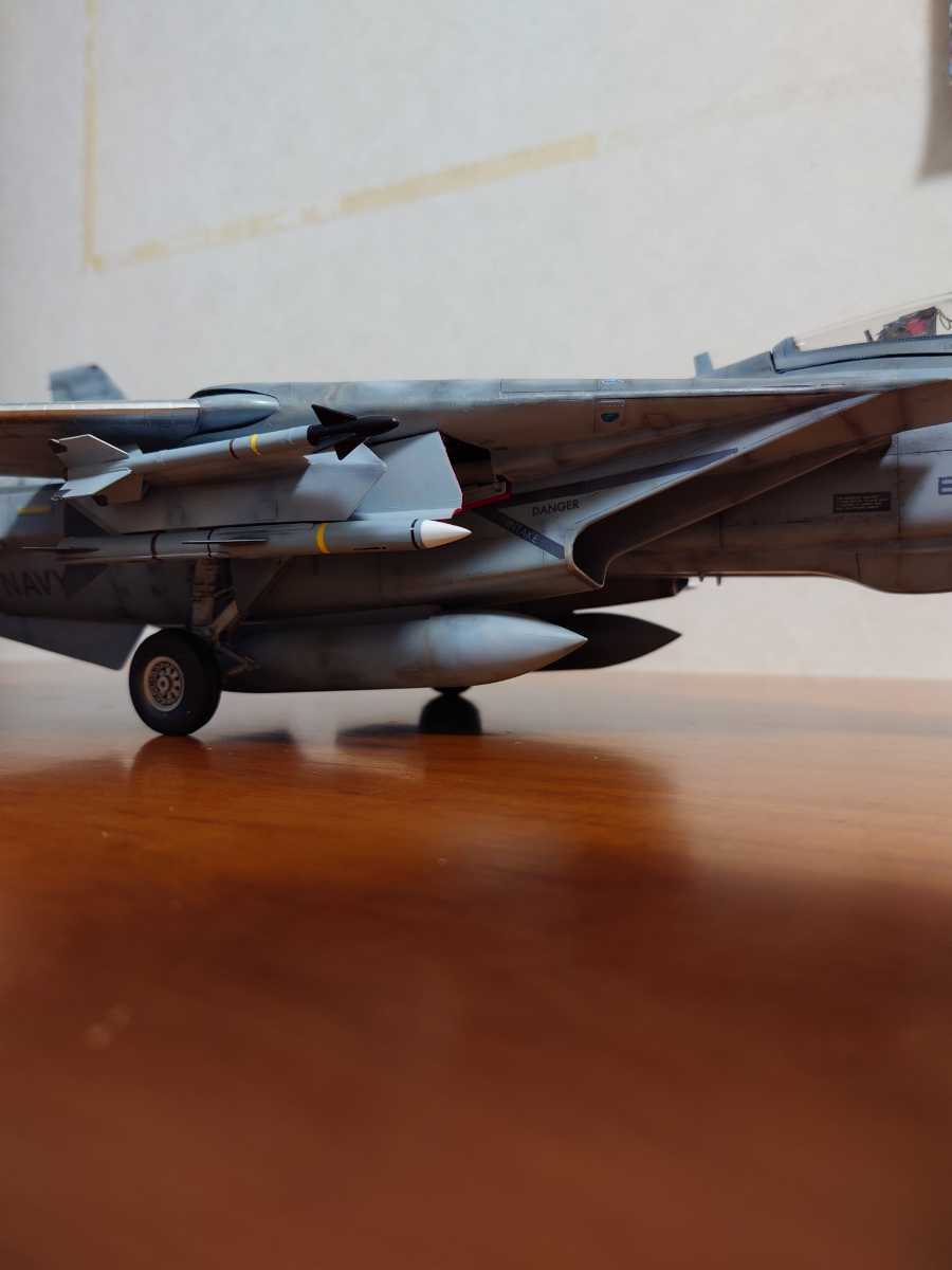 1/32 F-14Aトムキャット マーベリック＆マーリン搭乗機 クライマックス最終戦仕様 完成品 フィギュア付 / TOP GUN トップガン /【Buyee】 Buyee ...