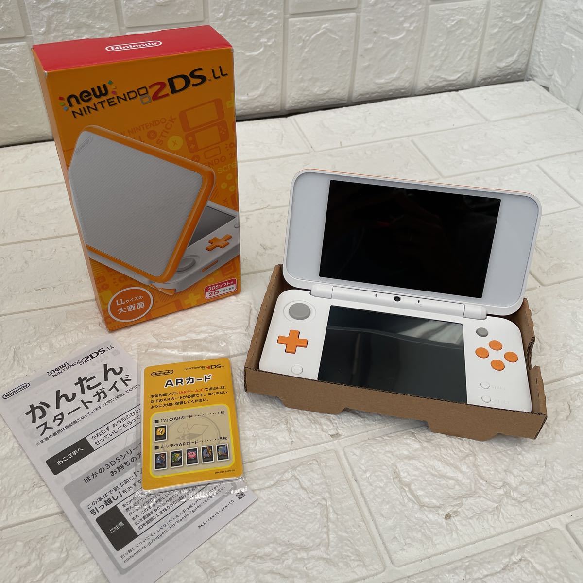 ！2I 良品 Newニンテンドー2DS LL 【ホワイト×オレンジ】 本体のみ New Nintendo 2DS LL 任天堂2DS LL 大 ...