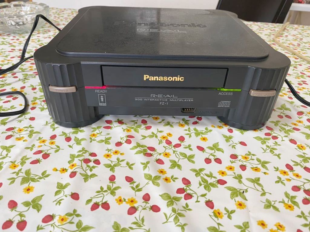Panasonic 3DO FZ-1（1台通電確認）任天堂 HVC-101（1台）コントローラー （4個）6点まとめ売り ジャンク品 /【Buyee】 "Buyee" Japanese ...